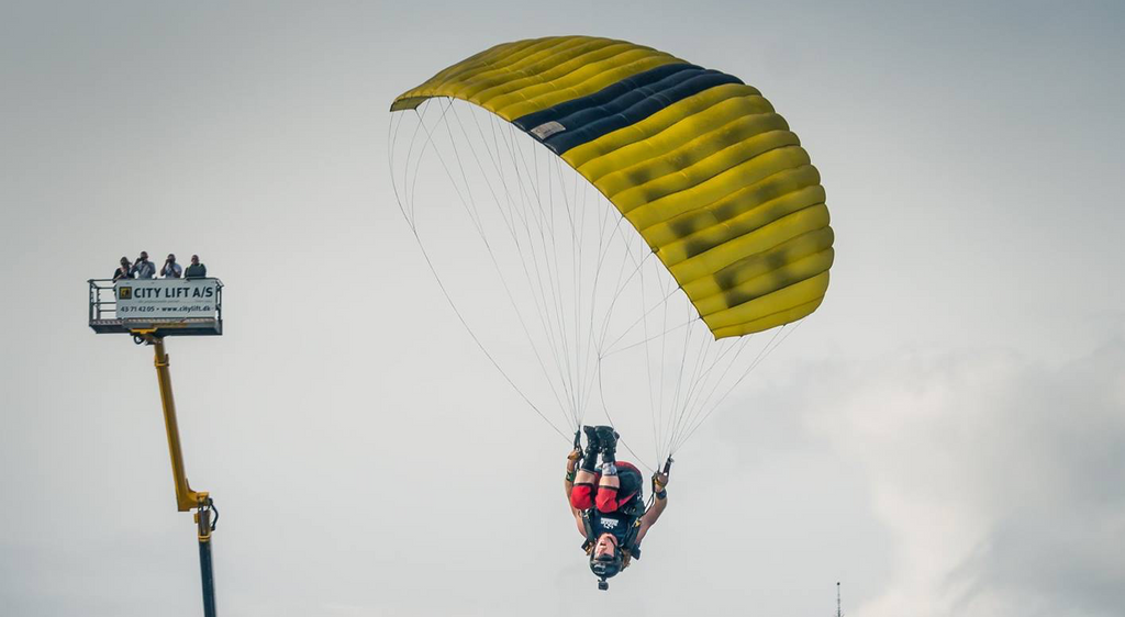 My Pussfoot Moment: 3 Questions with Tom Baker - The Swoop King – PUSSFOOT