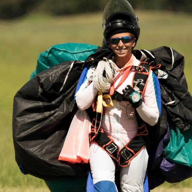 Kristin Little ( Army ) Skydive – PUSSFOOT